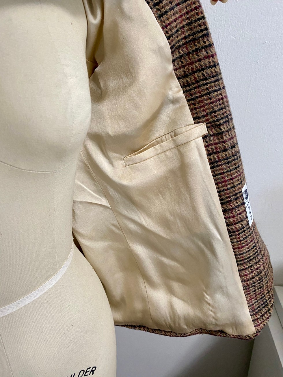 Completed: Reworking A Vintage Blazer | LLADYBIRD